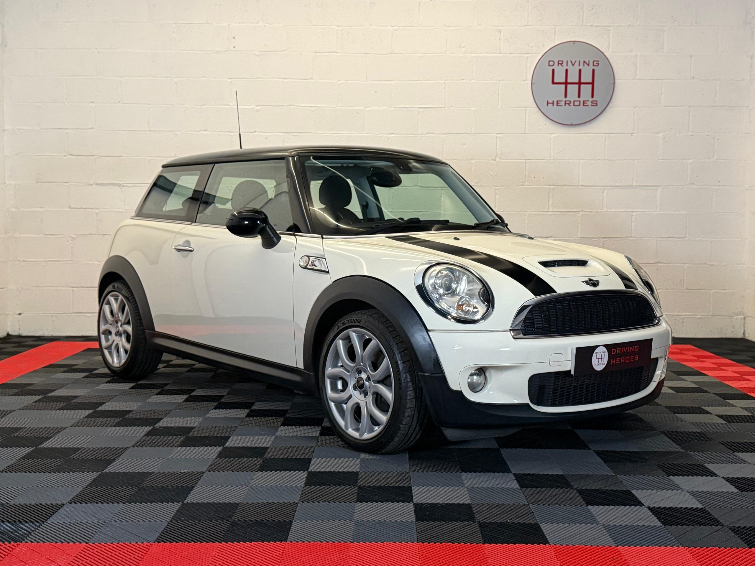 MINI Cooper S (R56) - Driving Heroes